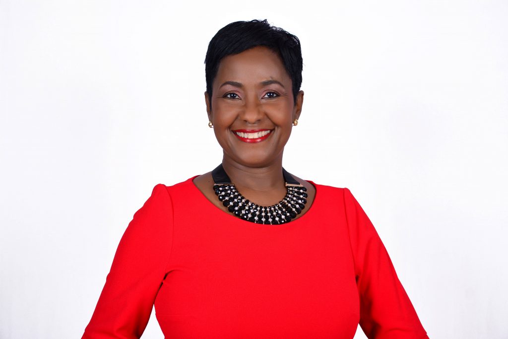 she interviews – konnexionen